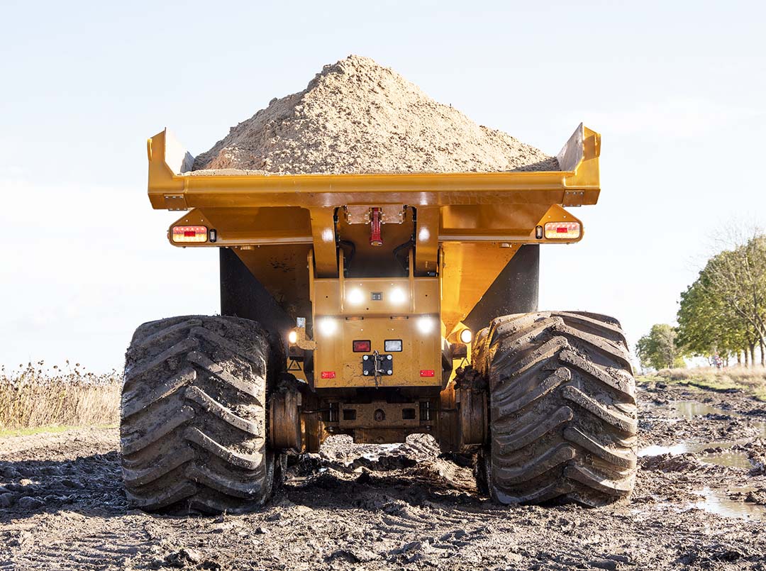 Hydrema 920G: The Ultimate Dump Truck for Soft Terrain